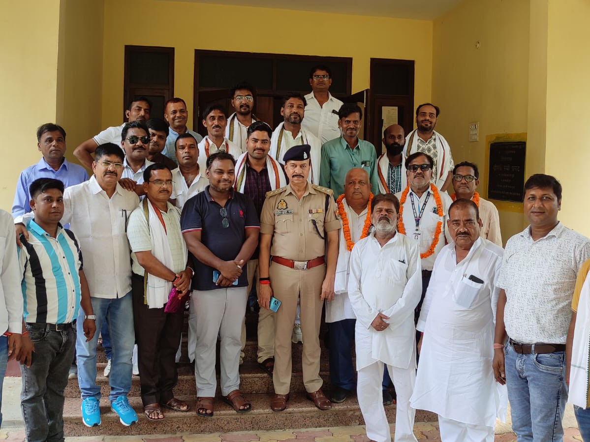 Press Club's meeting on National Hindi Day in Duddhi | दुद्धी में ...