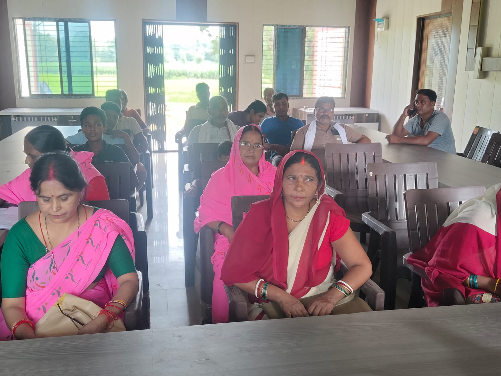 Village Chaupal organized in Batesara of Kasiya development block ...