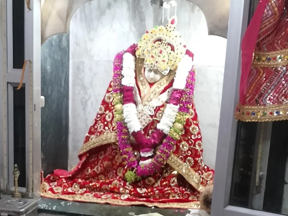 Preparations begin for Binner Devi Temple during Navratri | नवरात्र में ...