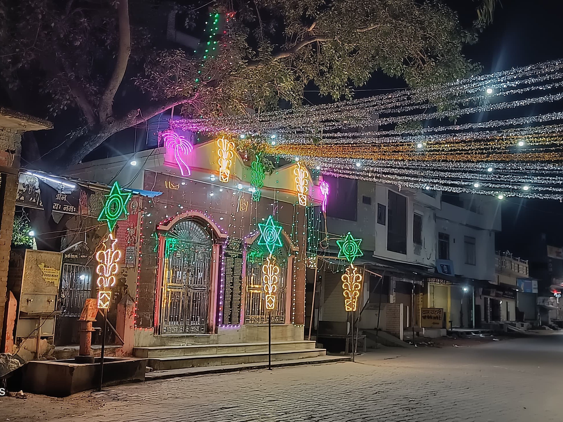 A wave of faith at Etah's Pathwari Mata Temple