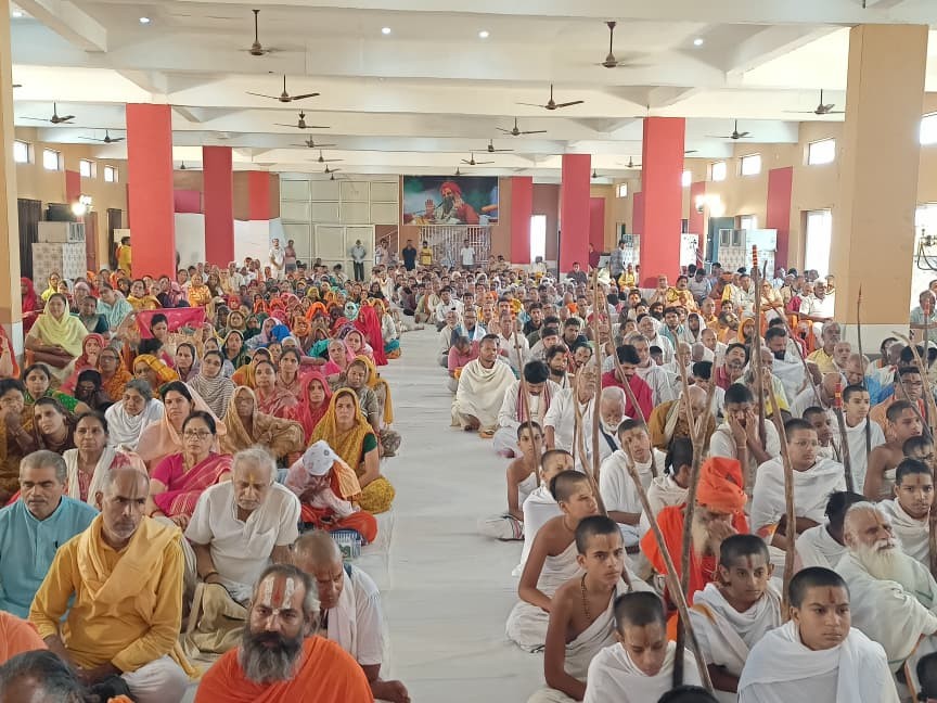Sri Krishna-Balaram Cow-Worship Festival at Jadakhor Cowshed Deeg ...