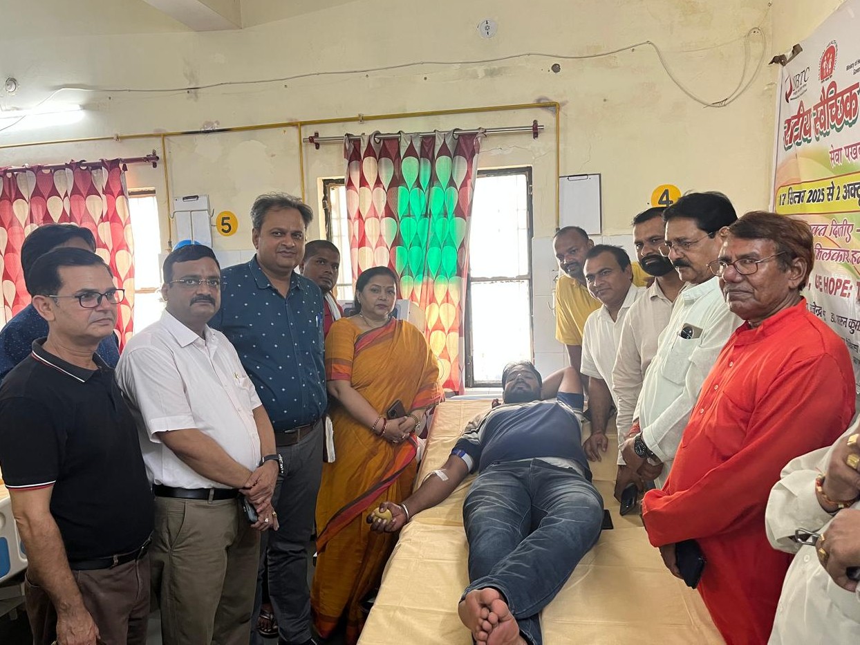 Blood donation camp in Barauli Ahir | बरौली अहीर में रक्तदान शिविर: 22 ...