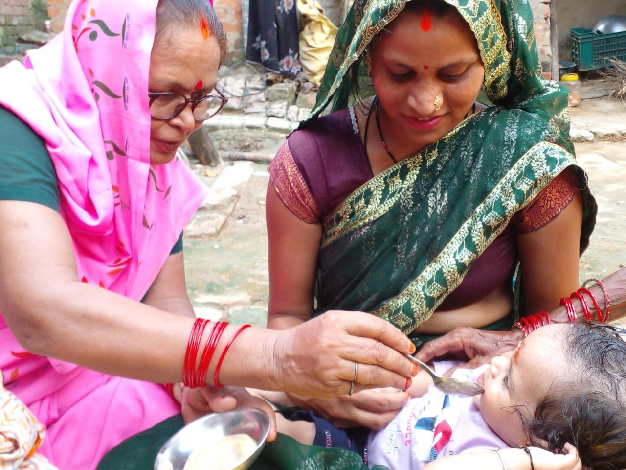 Annaprashan of a 6-month-old baby in Chakia village | चकिया गांव में 6 ...