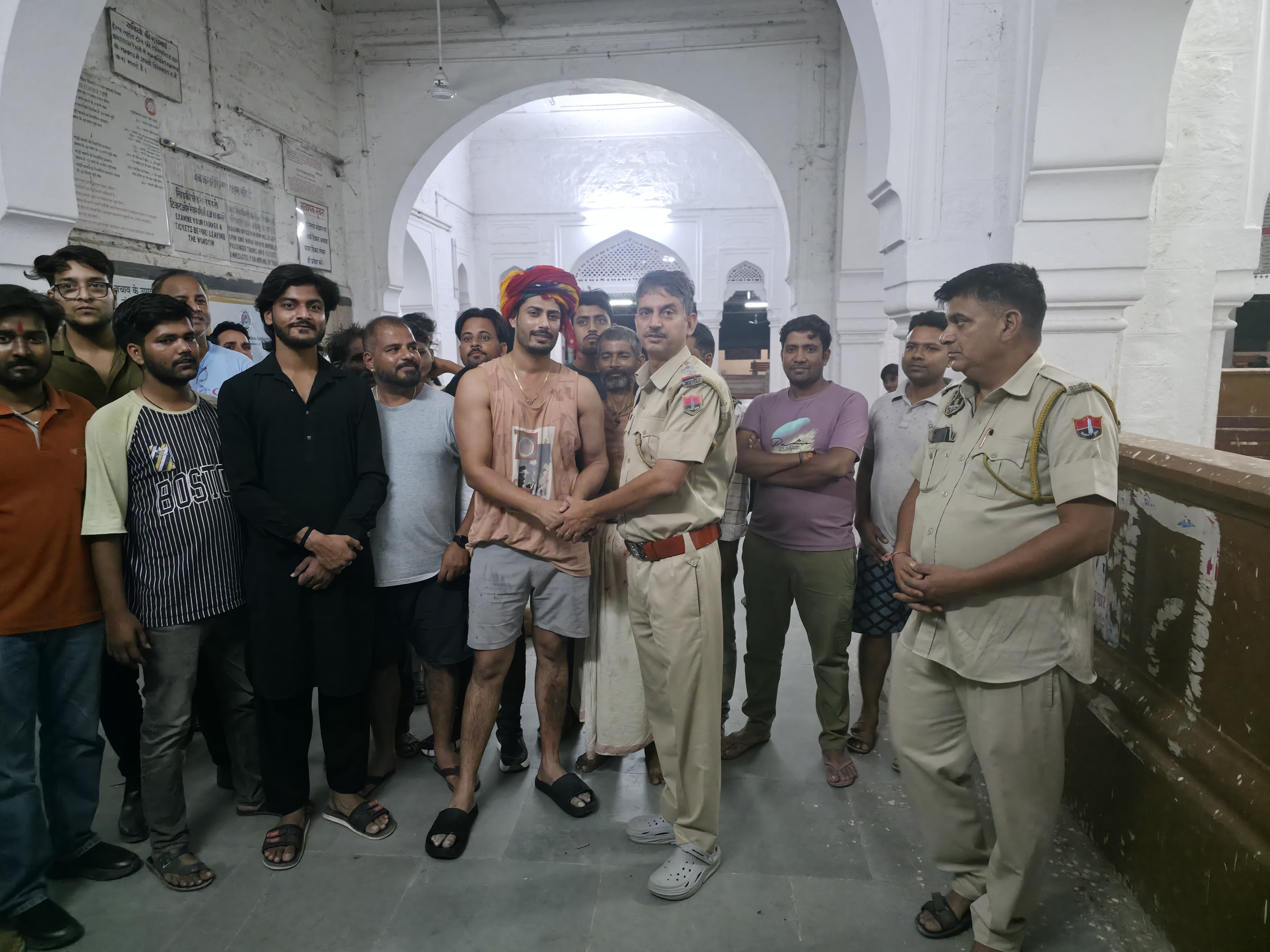 A young man's legs were amputated in a train accident at chomu-Samod ...