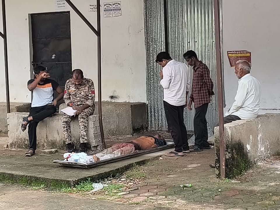 Middle-aged man dies after roof collapses in Balaghat