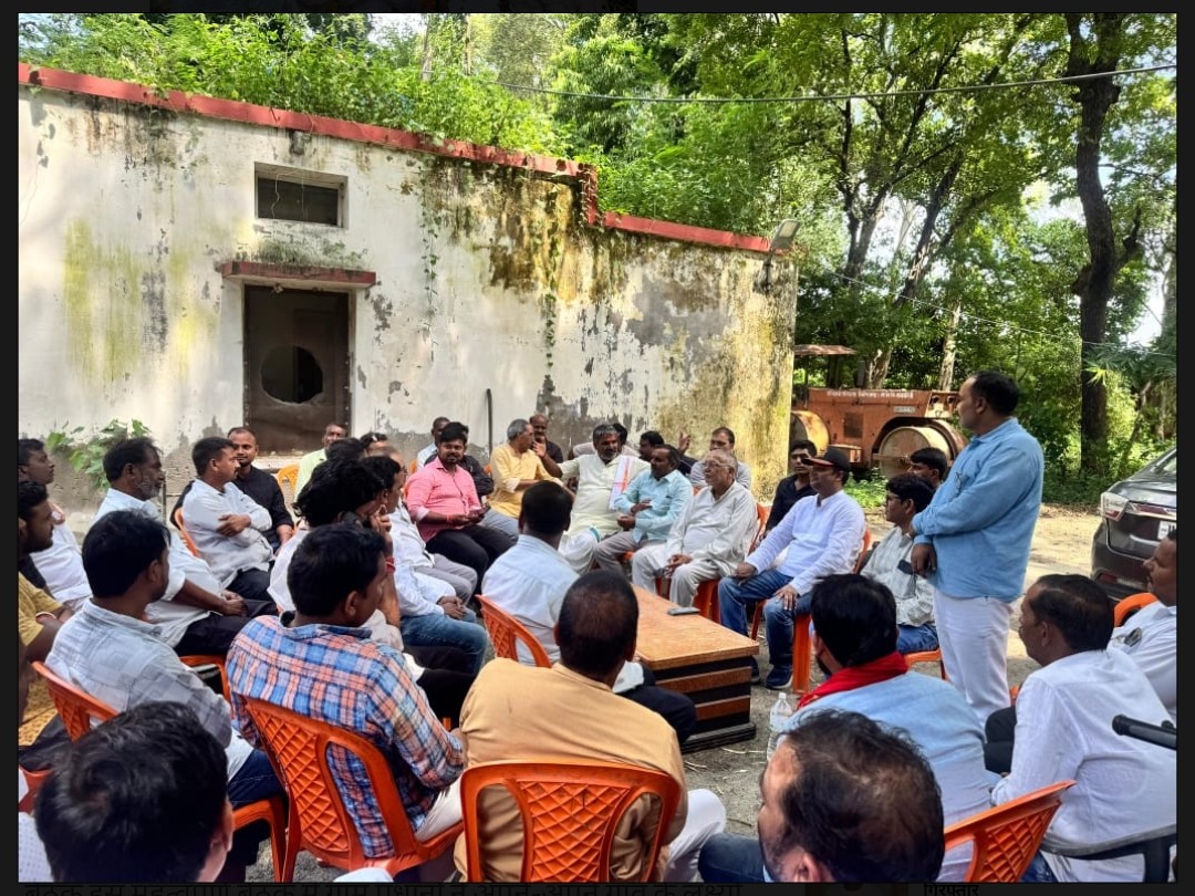 MLA Ashok Kori met the Chhattoh Pradhans.