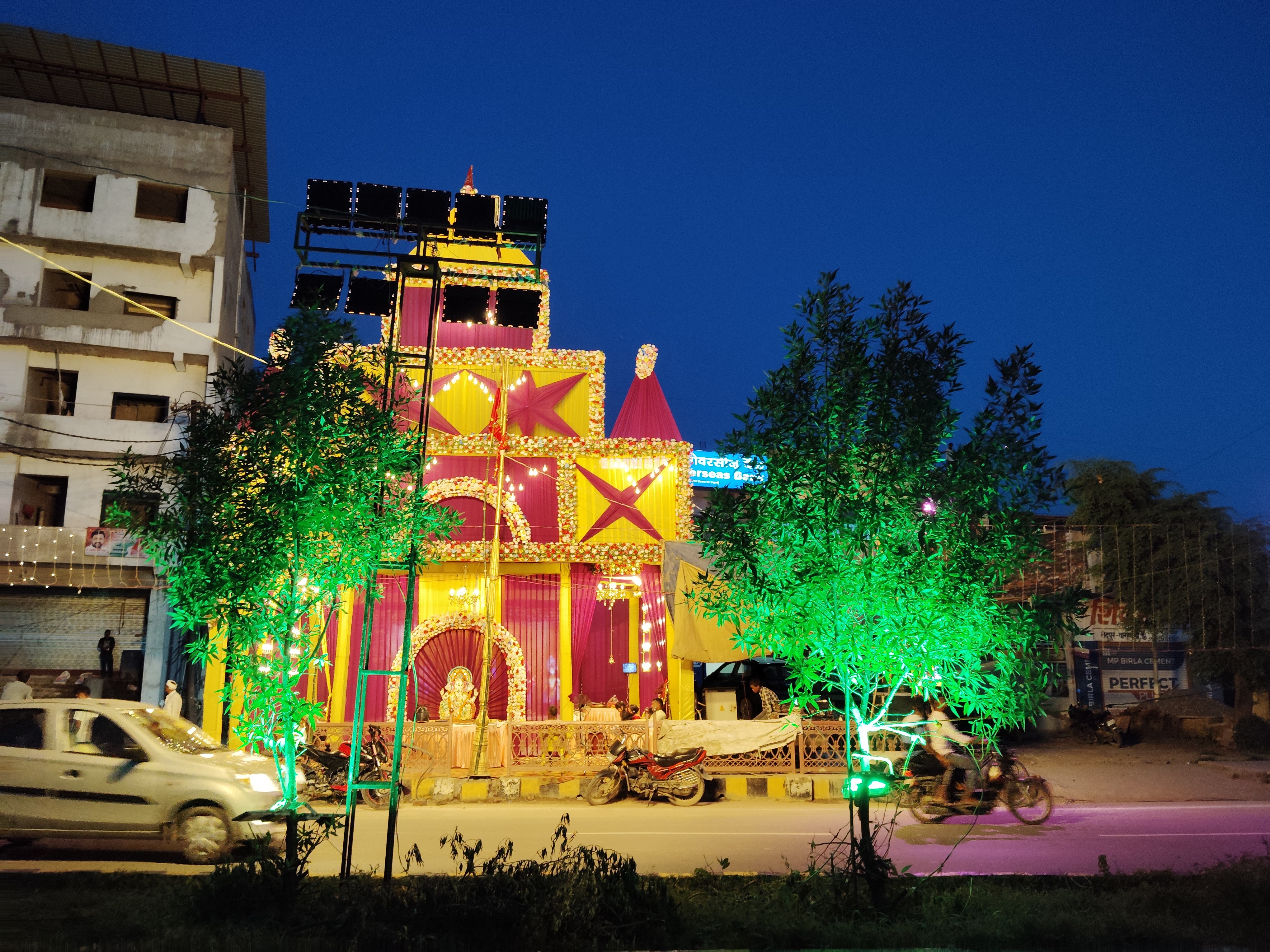 Durga pandal set up in Ledhupur | लेढ़ूपुर में दुर्गा पंडाल स्थापित ...