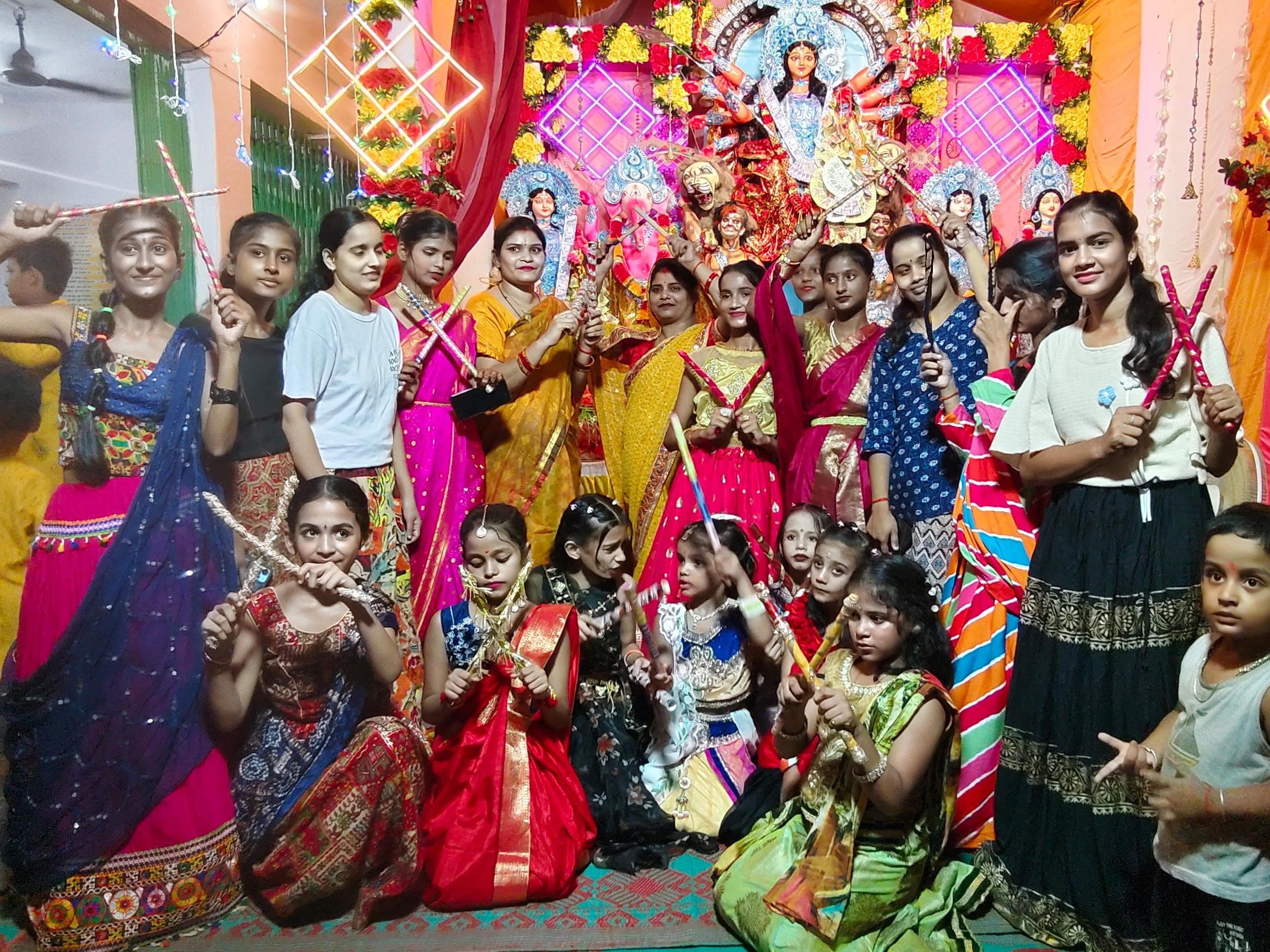 Dandiya program at Navdurga Pandal in Siddharthnagar