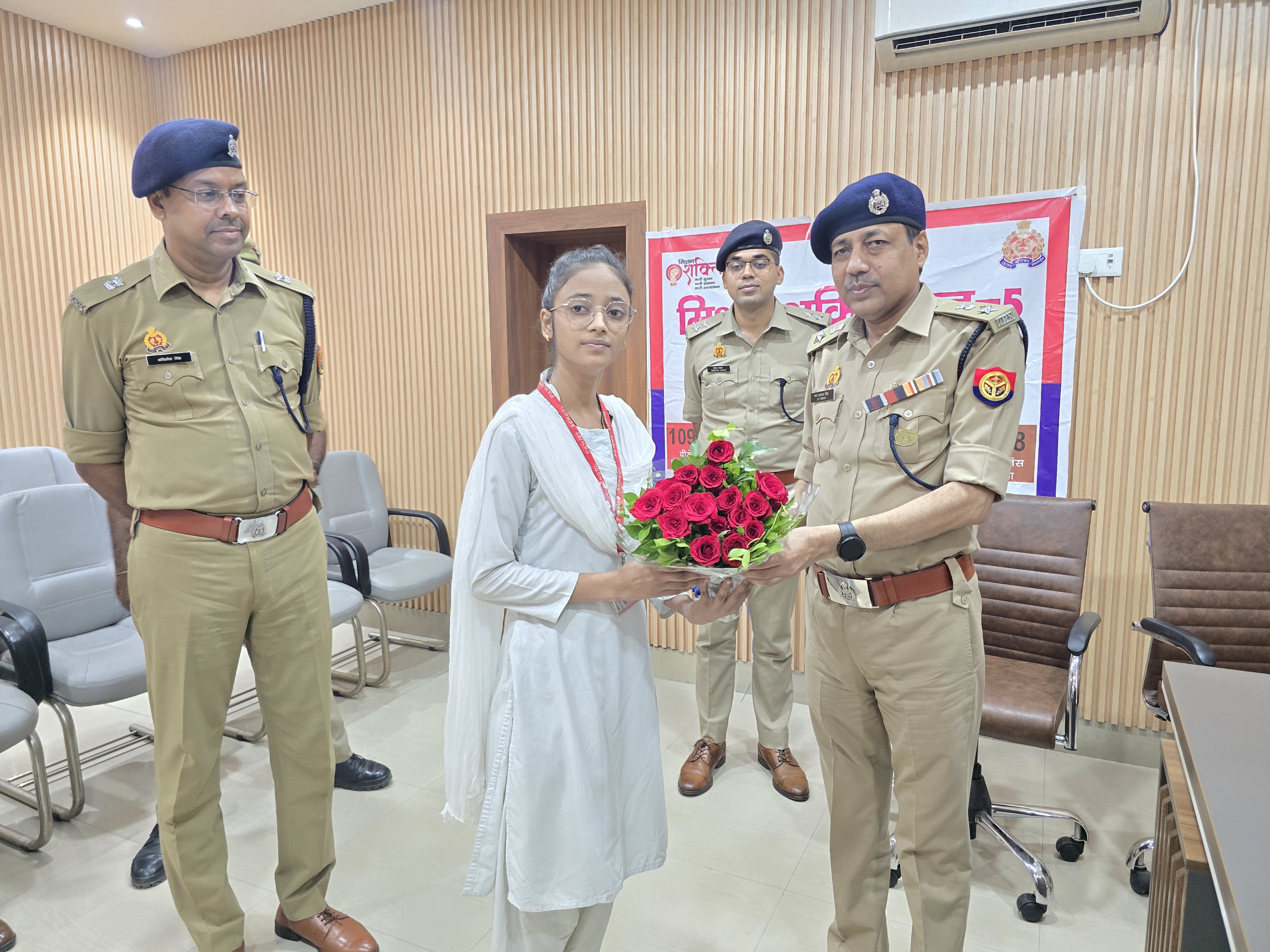 A 12th-grade student became the Superintendent of Police for a day in ...