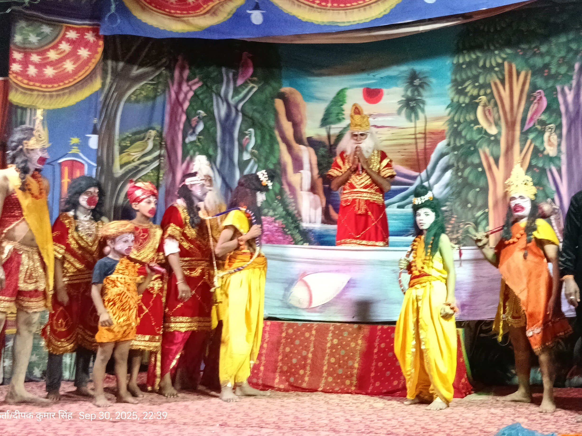 Ramlila continues to be staged in Nehiya | नेहिया में रामलीला का मंचन ...