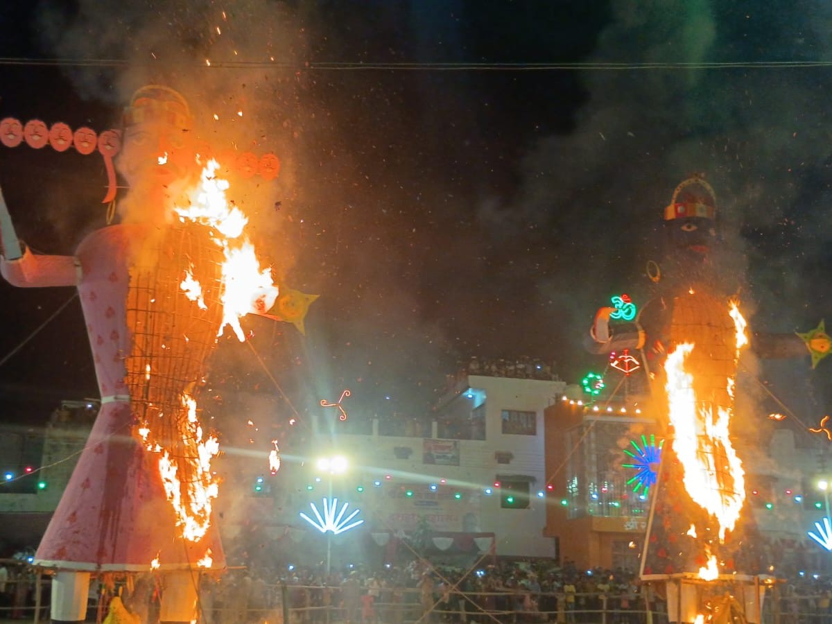 Burning of 55 feet tall effigy of Ravana in Bijnor