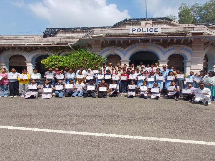 Rajasthan Kota Cyber Awareness Program: Best students were honored ...