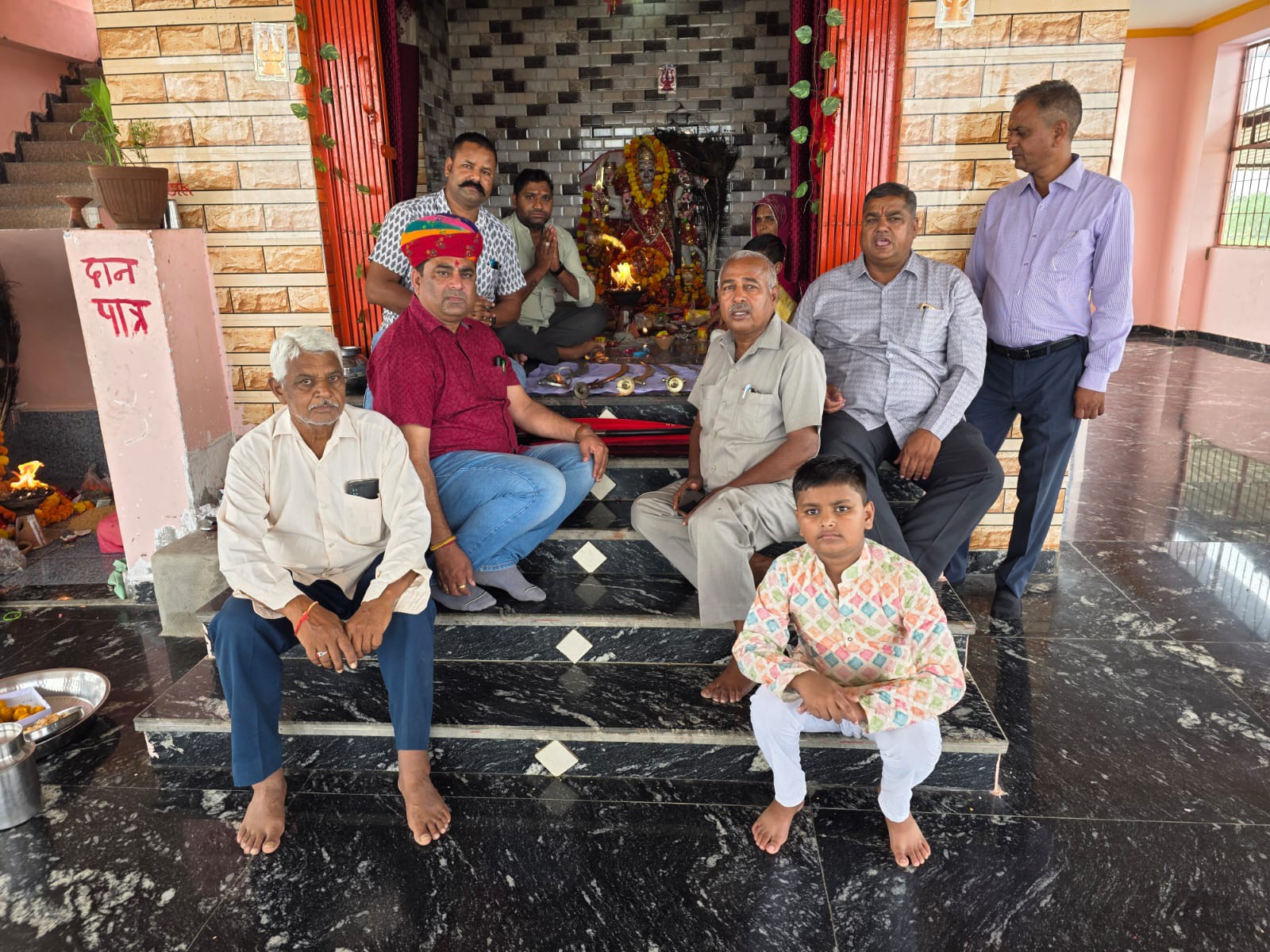 Rawat Rajput Mahasabha performed weapon worship. | रावत राजपूत महासभा ...