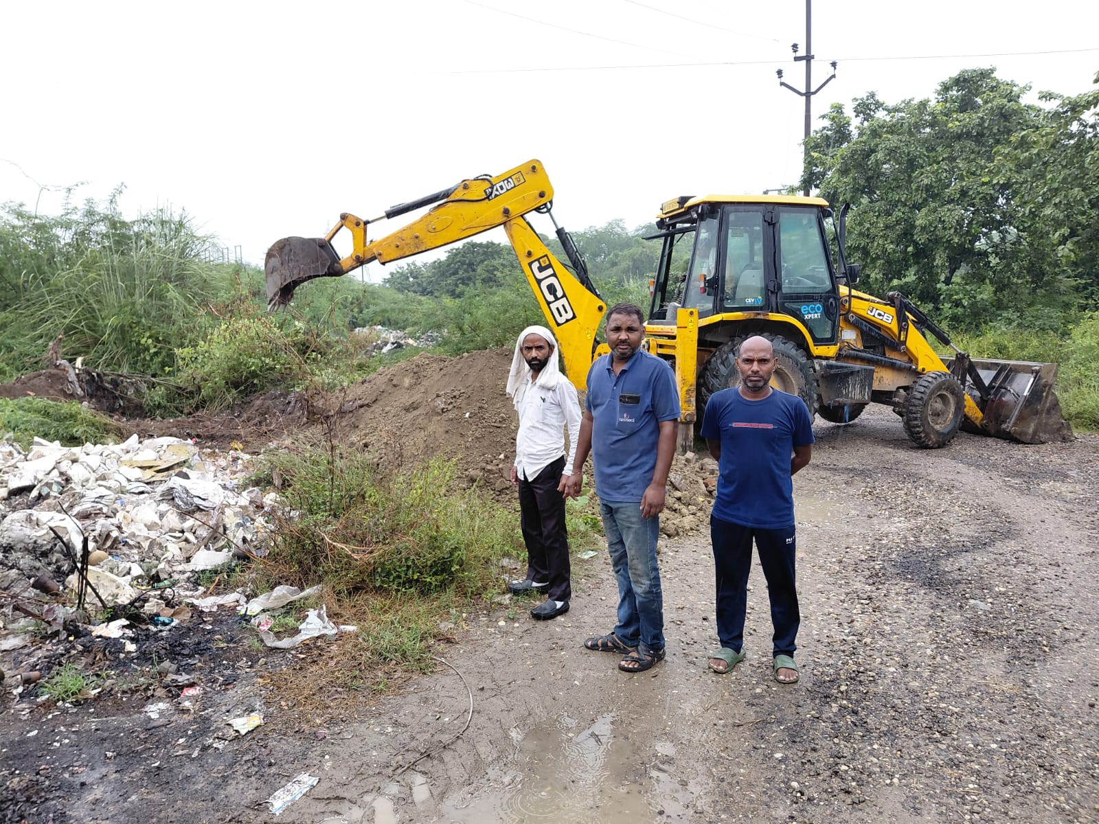 The carcass of an abandoned mare was found in Partapur, Meerut. | मेरठ ...