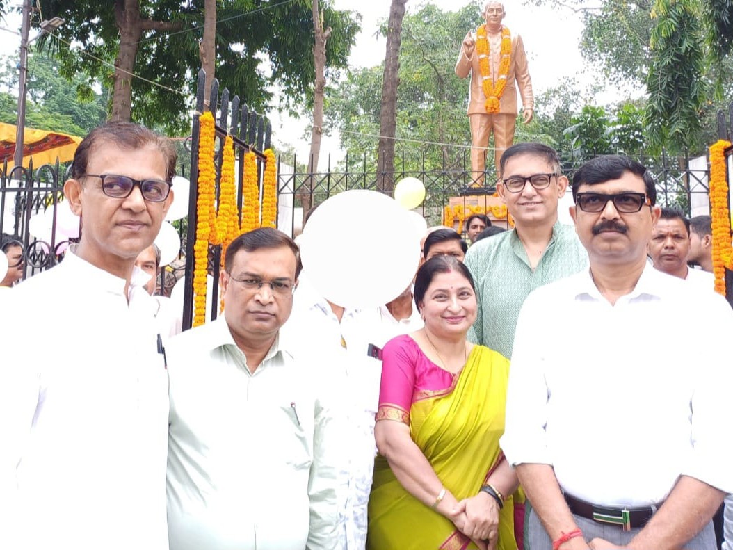 95th birth anniversary of former Assembly Speaker Tripurari Prasad ...