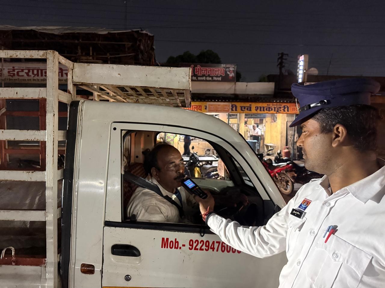 Chhattisgarh Durg- Police issued challans worth Rs 1,25,000 for 353 ...