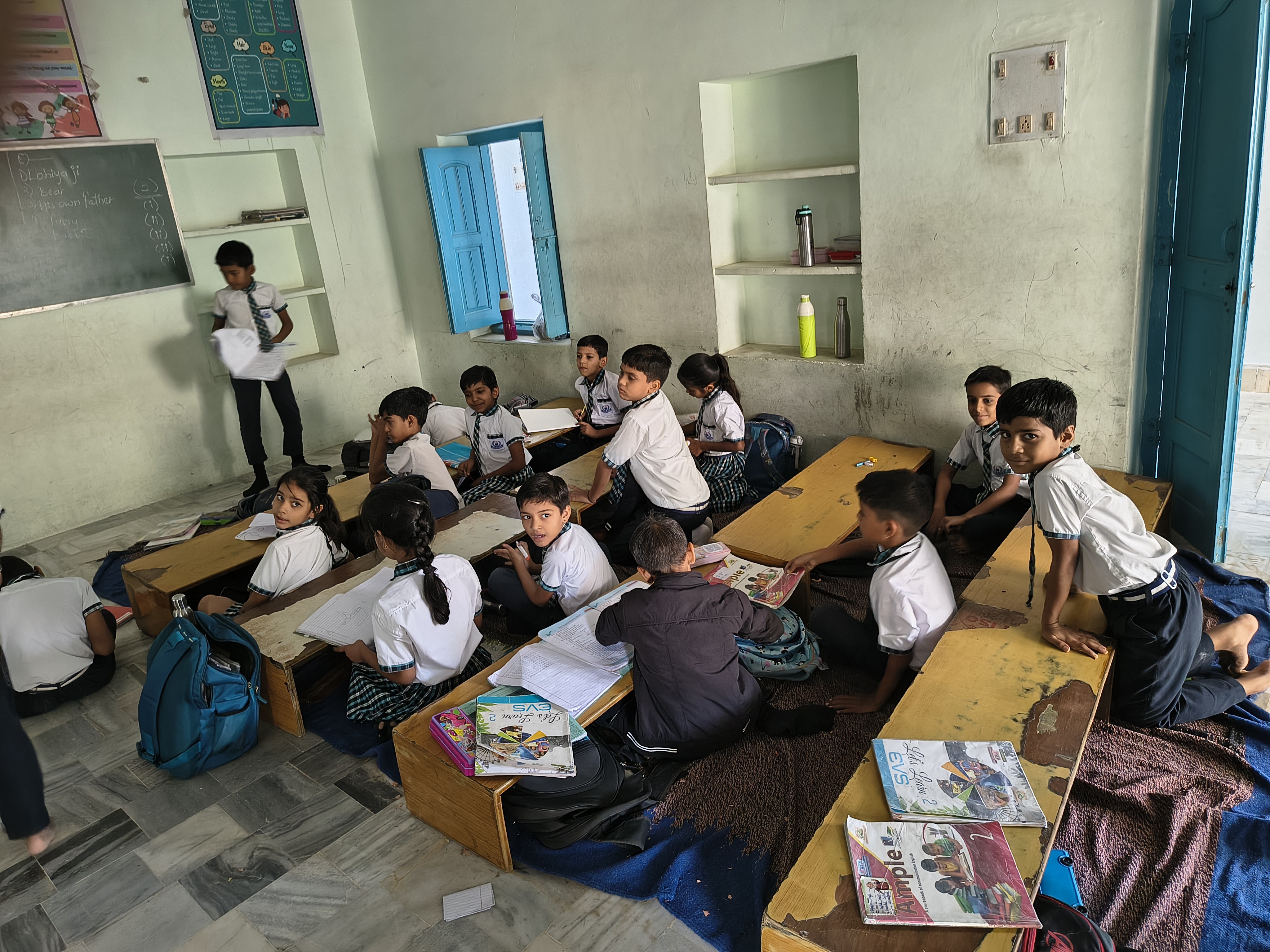 Notice to 5 private schools for opening schools during holidays | अवकाश ...