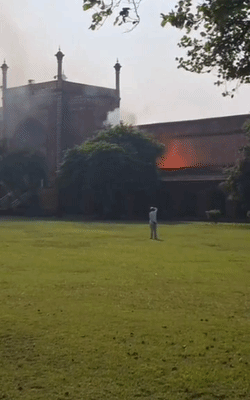 Fire breaks out at Taj Mahal due to short circuit: Flames erupt near ...