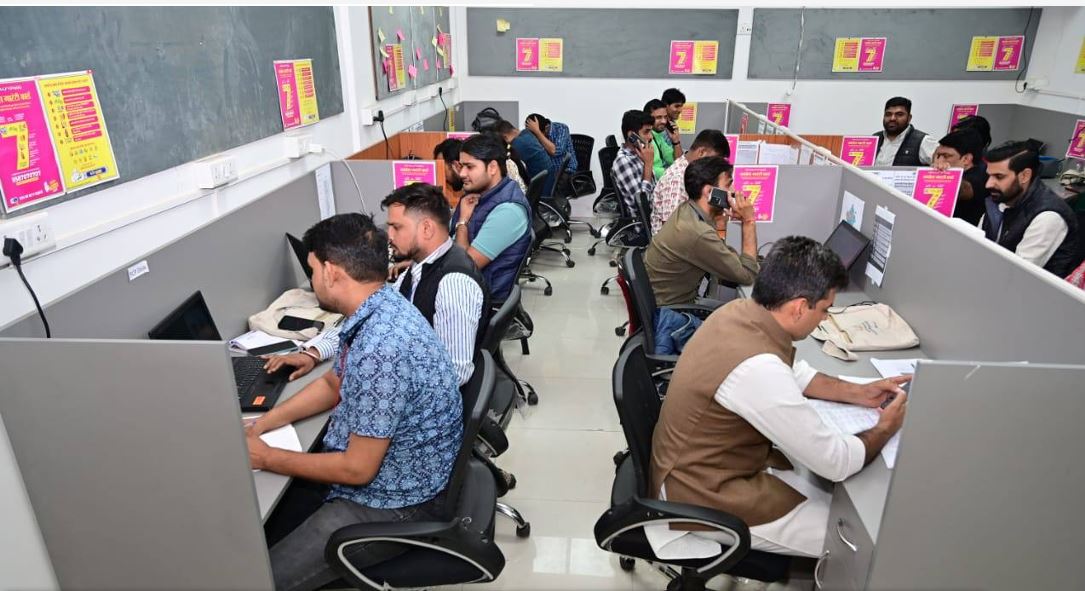 Rahul Gandhi to connect with every booth-level agent in MP Connect ...