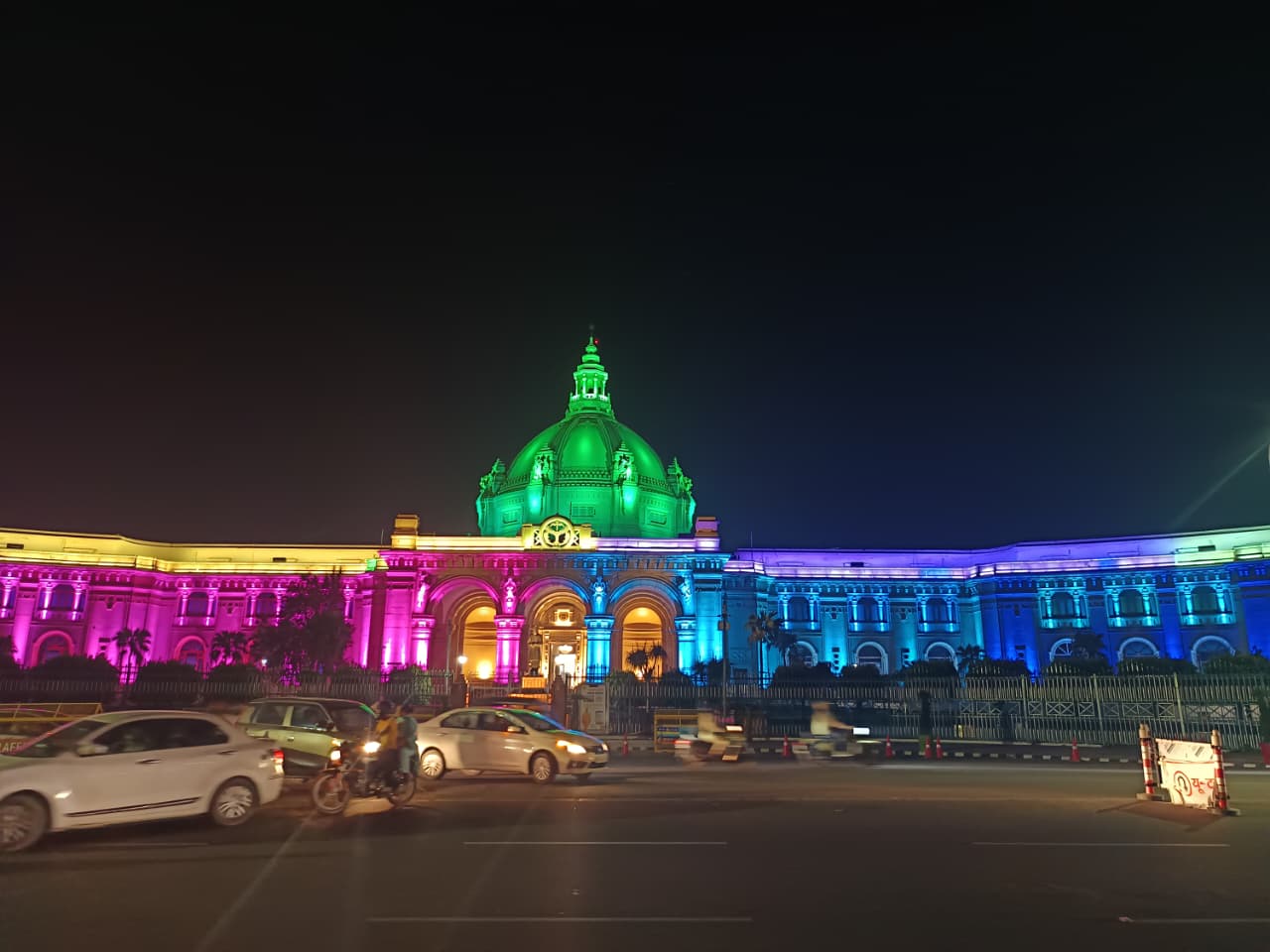 Capital lit up with lights worth 25 lakhs on Diwali Assembly-Raj Bhavan ...