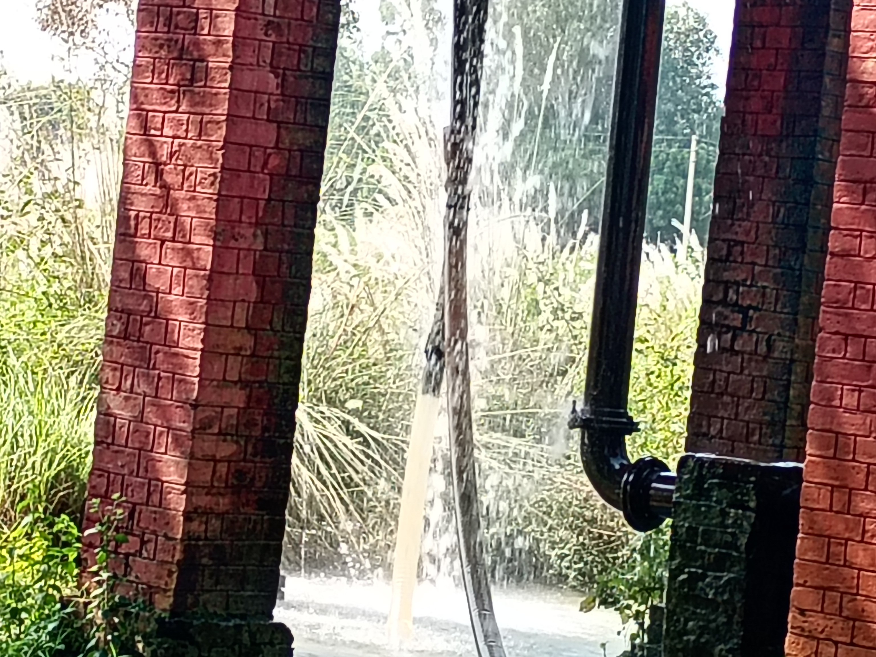 Lakhs of litres of water wasted from government tube wells in Deoria