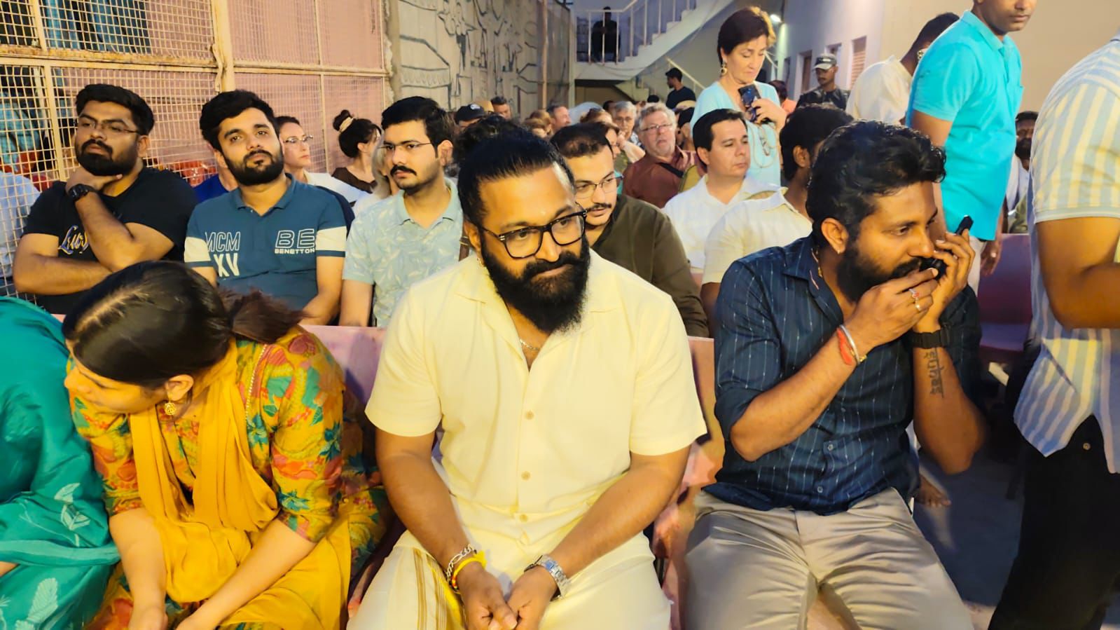Kaantara Chapter 1 hero Rishabh Shetty arrives in Varanasi.
