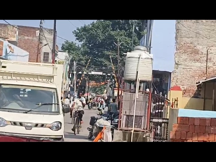 Gosaiganj railway gate will not be closed on Diwali.