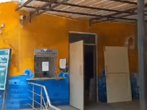 A model road will be built in Noida at a cost of Rs 4.5 crore. A 500 ...