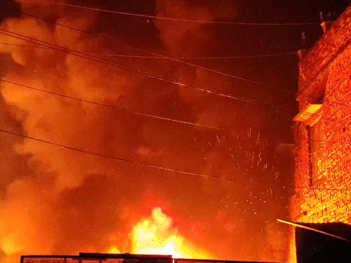 massive fire broke out in a kabaddi shop in Nalanda, ASP attacked ...