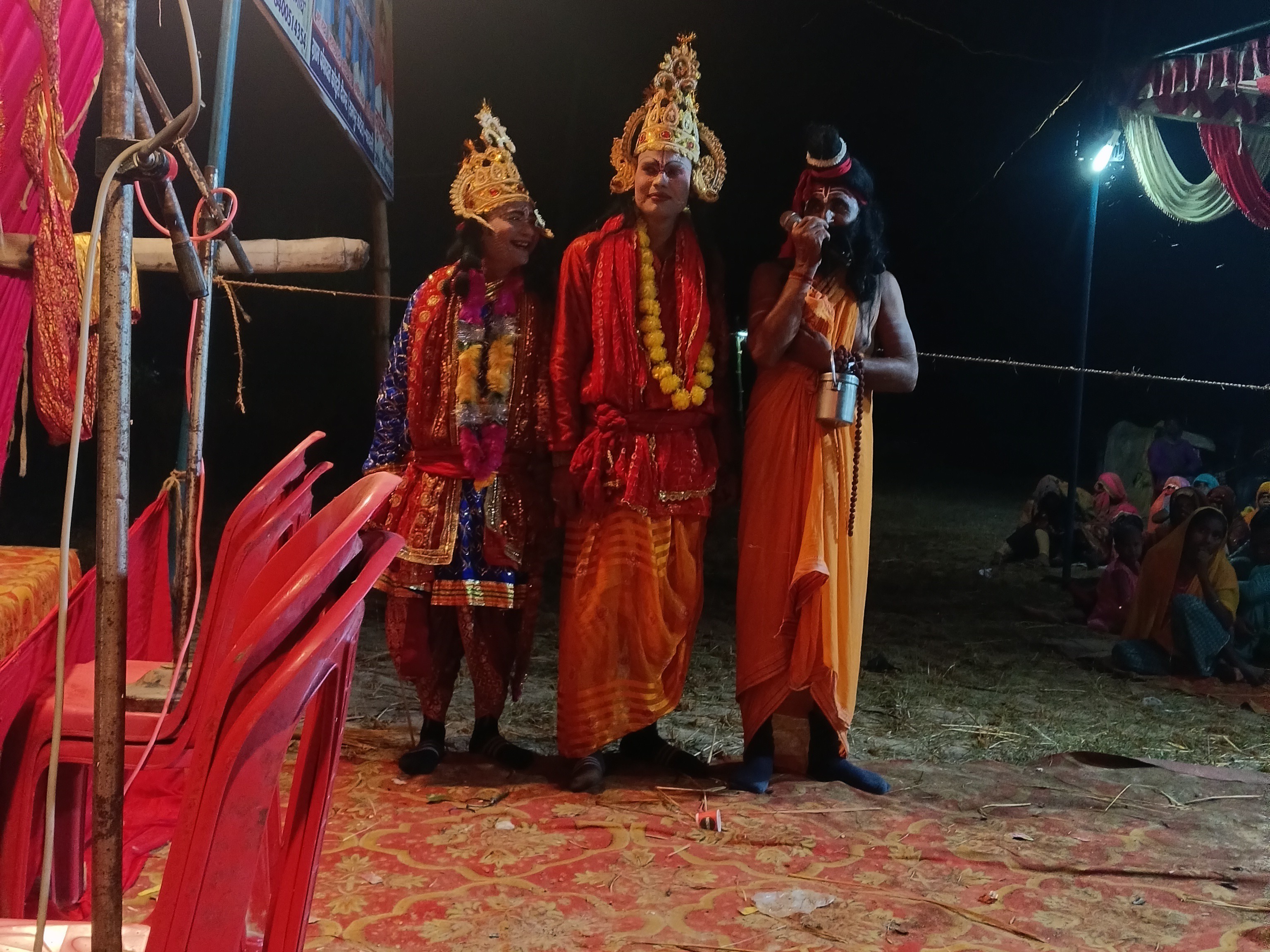 Vishwamitra protects the yagna and kills Tataka in Ramlila | रामलीला ...