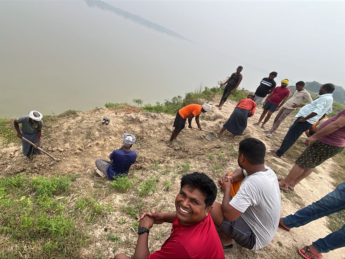 Cleaning of Ganga Ghats on the occasion of Chhath festival in Mahuji ...