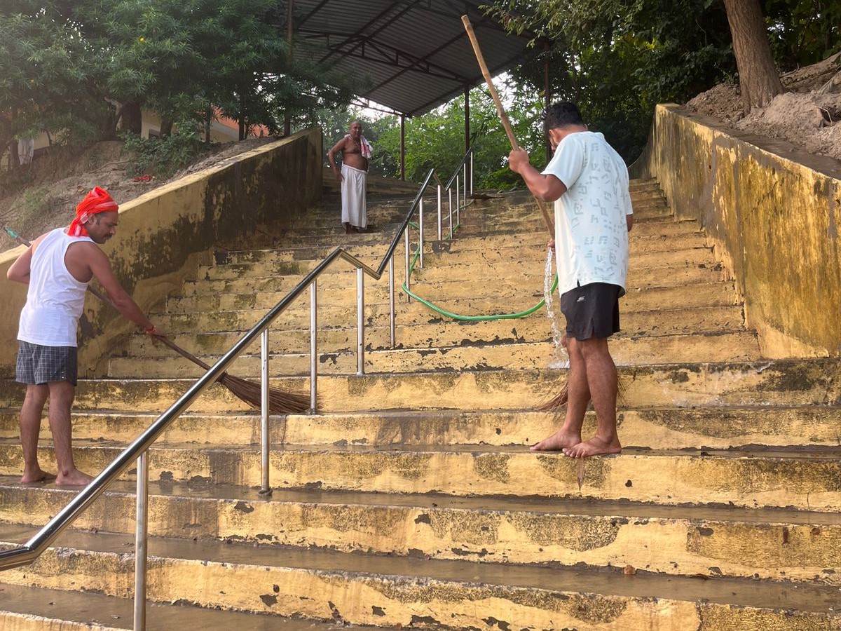 Cleaning of Ganga Ghats on the occasion of Chhath festival in Mahuji ...