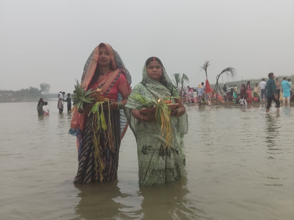 Chhath Mahaparva concluded in Gagaha area | गगहा क्षेत्र में छठ महापर्व ...