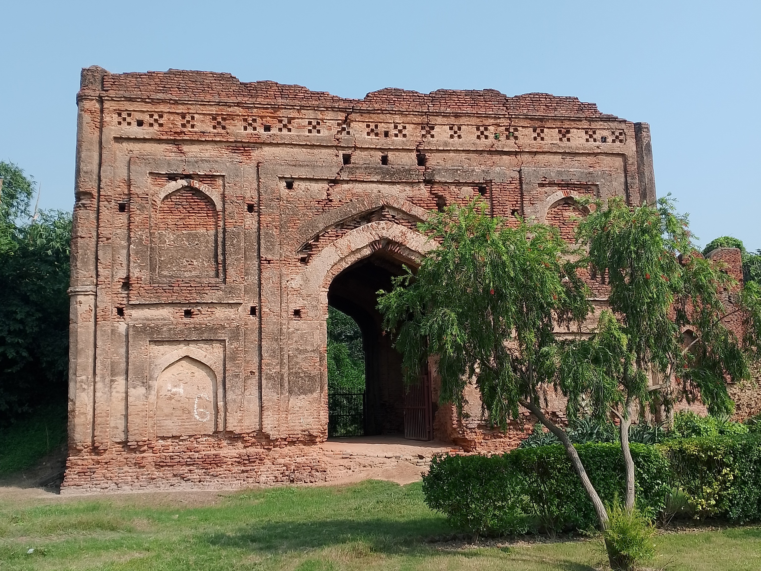 Divided into five parts, this ancient fort holds many secrets.