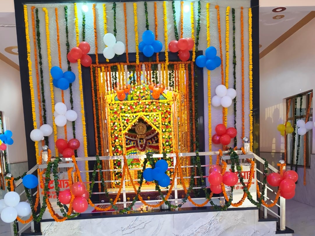 A grand flower bungalow at Jhadi Hanuman Temple on Devuthani Ekadashi