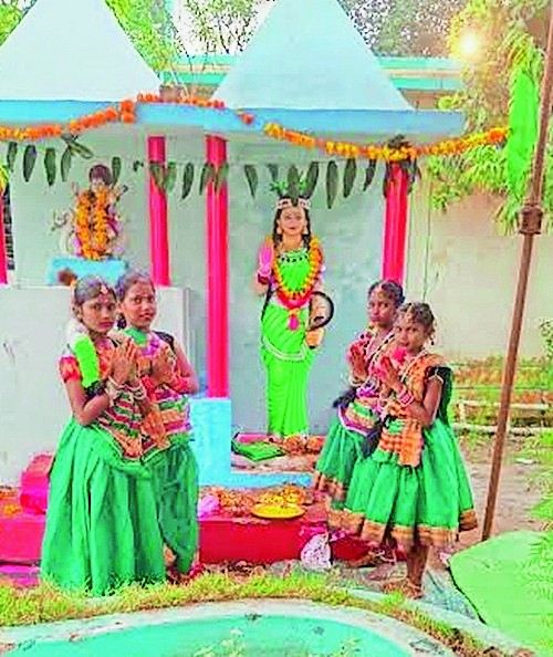 Statue of Chhattisgarh Mahatari installed | छत्तीसगढ़ महतारी की प्रतिमा ...