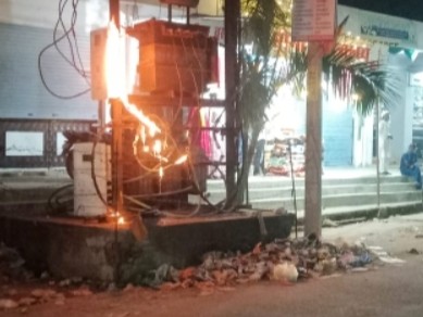 Suddenly a fire broke out from a transformer in Iliya, Chandauli