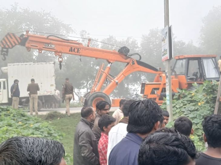 4 family members crushed by dumper in Bahraich: Bike dragged for 50 ...