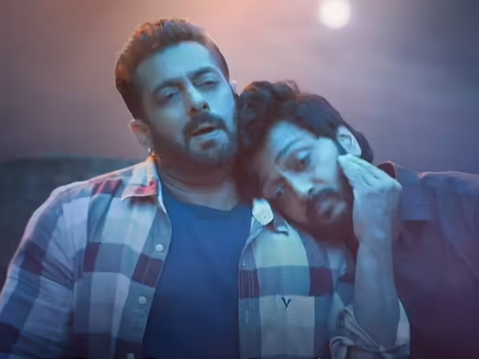 Salman Khan as Jiva Mahala, Sanjay Dutt as Afzal Khan in Ritesh ...