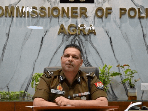 Two constables suspended for taking shoes as bribe in Agra; CCTV ...