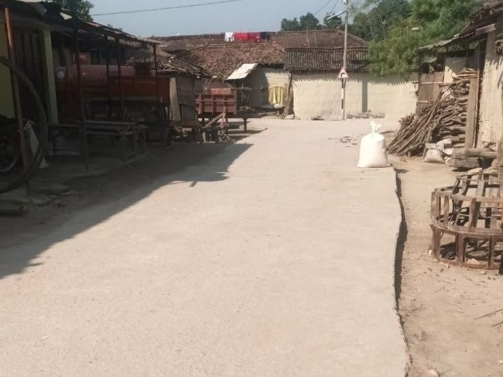 15,000 people boycott polls in Bagaha: Villagers display posters ...
