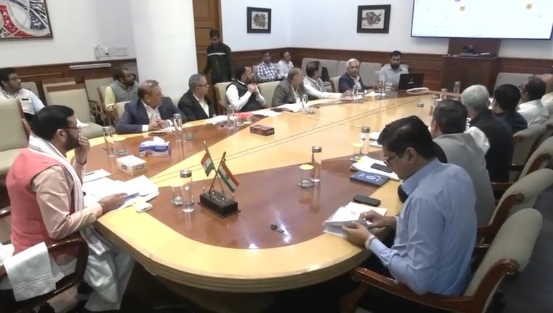 Haryana CM Nayab Saini Mhari Sadak App Review Meeting Live Updates
