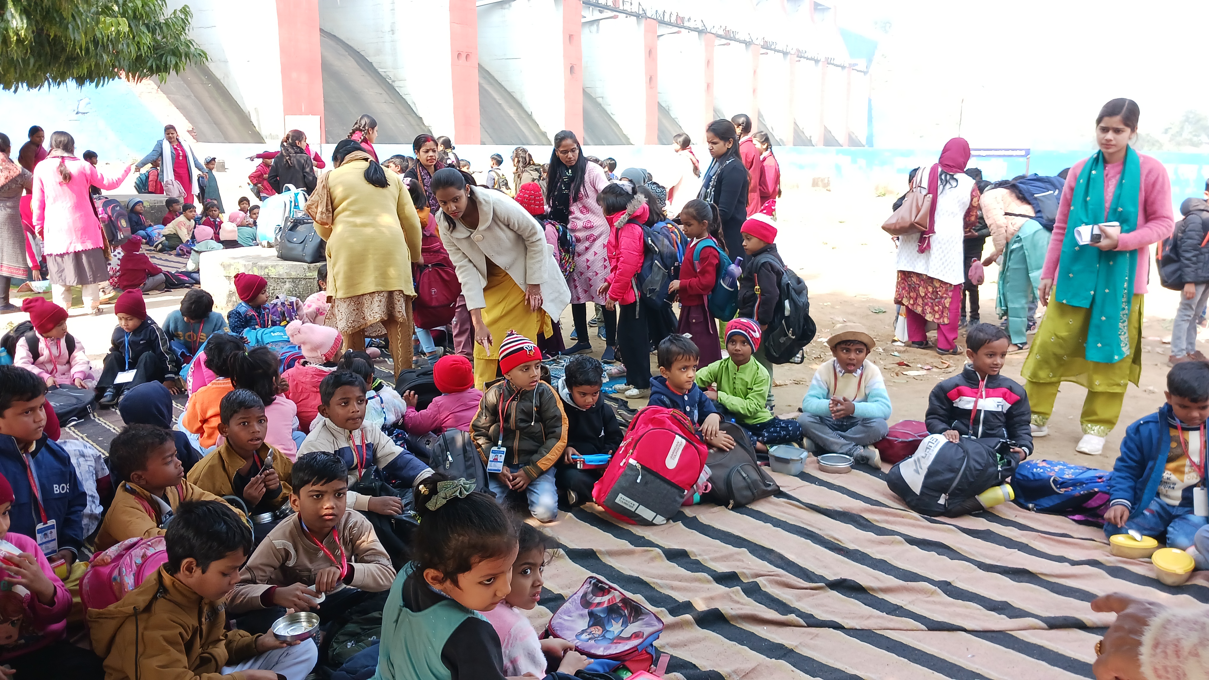 Children's Day picnic at Leela Janaki School | बाल दिवस पर लीला जानकी स्कूल में पिकनिक - Bokaro ...