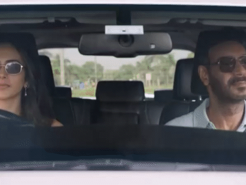 De De Pyaar De 2 MOVIE REVIEW; R Madhavan Ajay Devgn Clash Age Gap ...