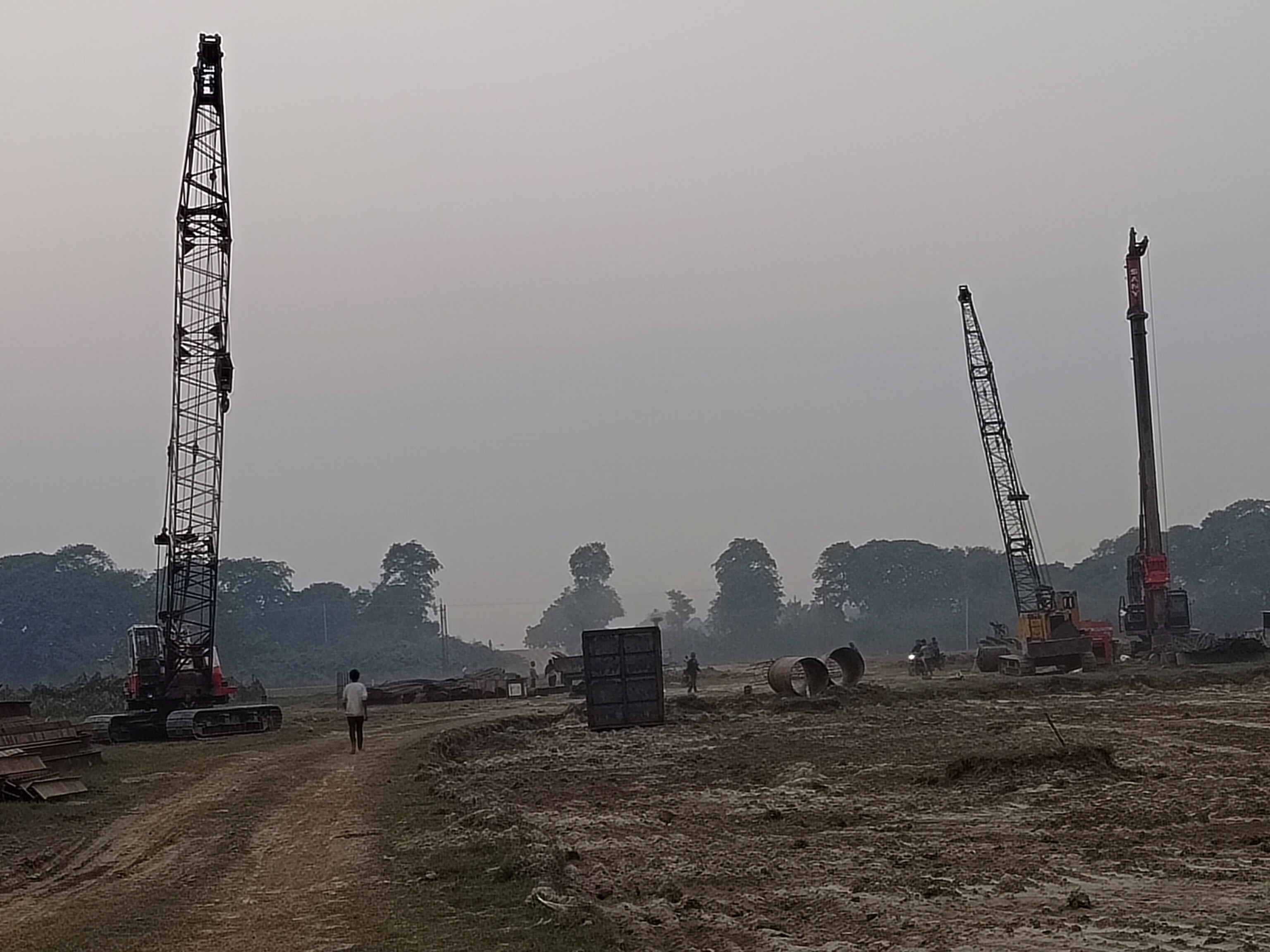 Construction of a new bridge on the Saryu River begins at Belthara Road.