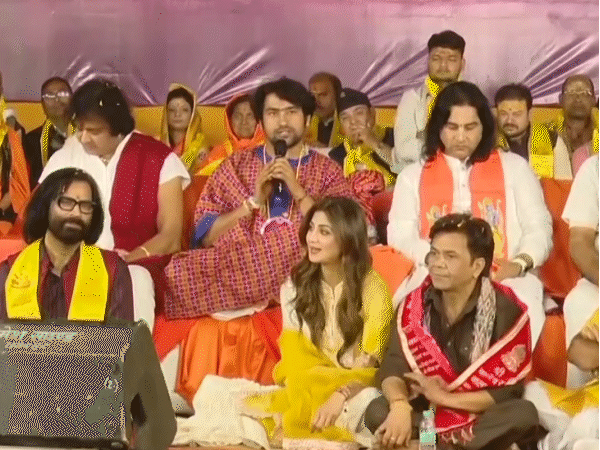 MP Politics; Dhirendra Shastri Shilpa Shetty Mohan Yadav | Baat Khari Hai