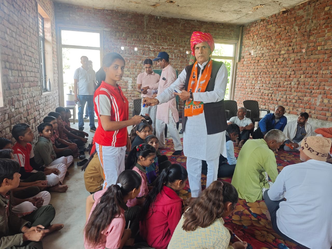 Birsa Munda Jayanti celebrated with great pomp in Vijayapura | विजयपुरा ...