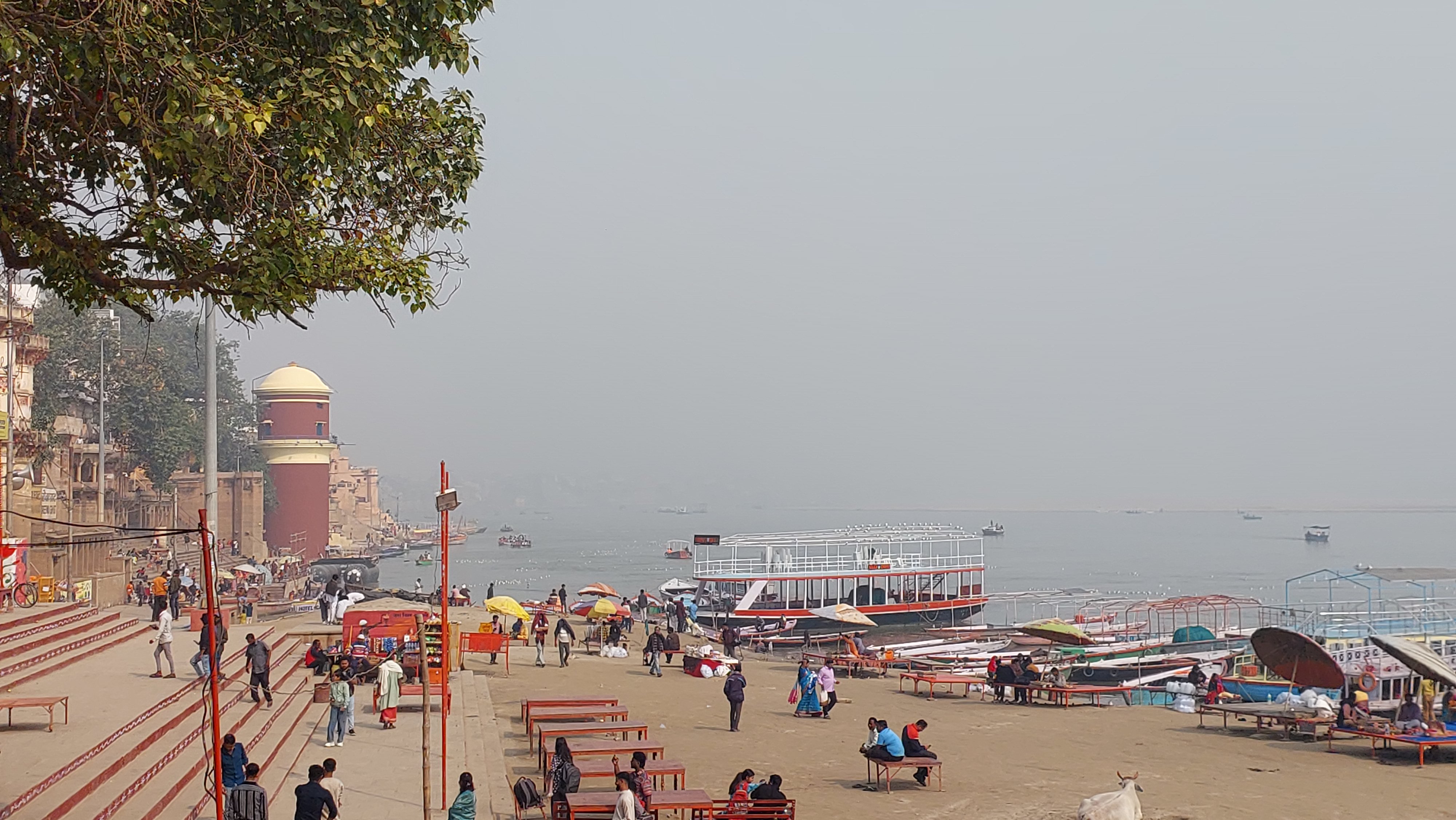 Varanasi air quality deteriorates to alarming levels AQI hits 297 ...