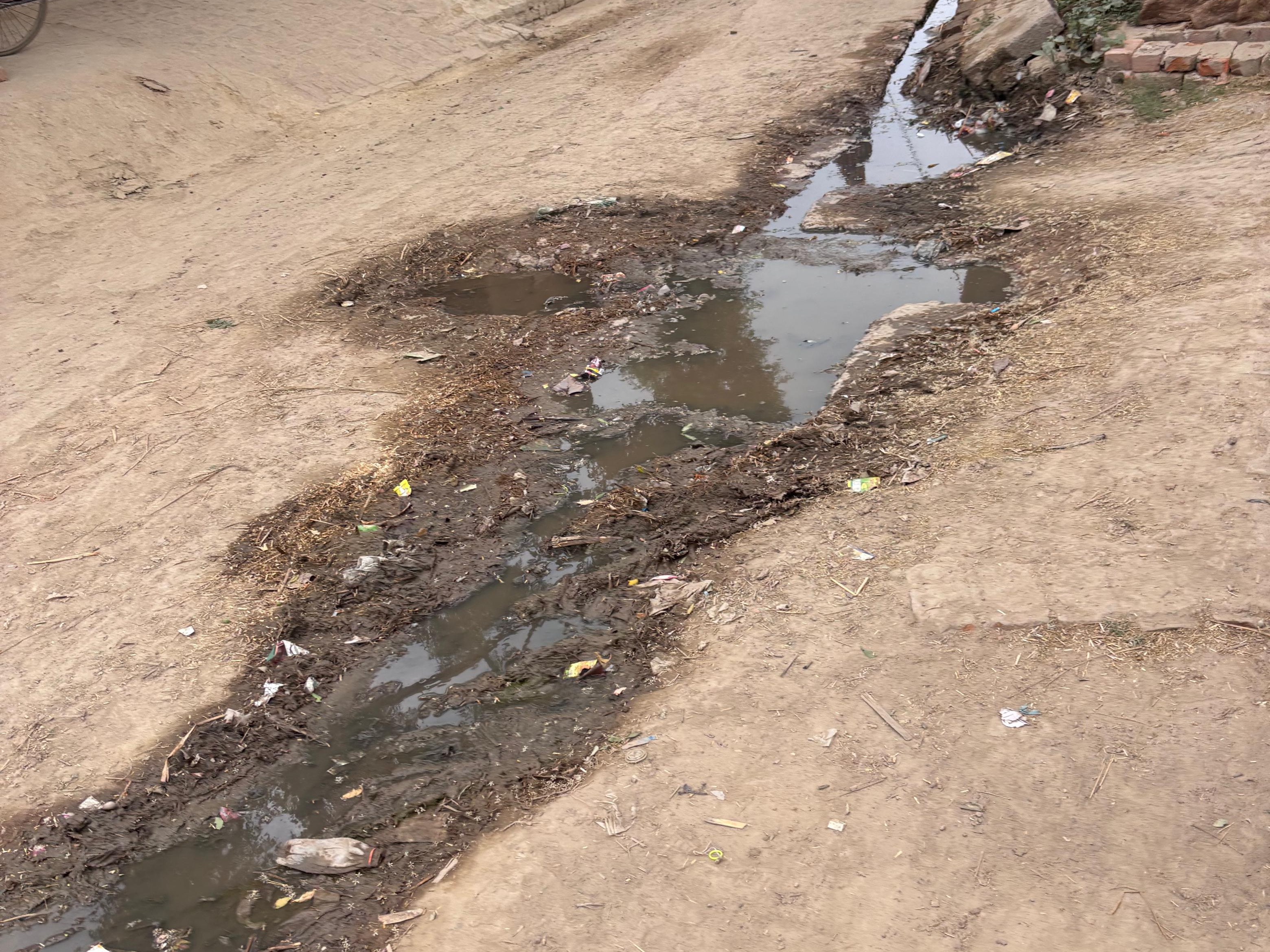 Contaminated waterlogging in Magalganj poses threat of disease ...