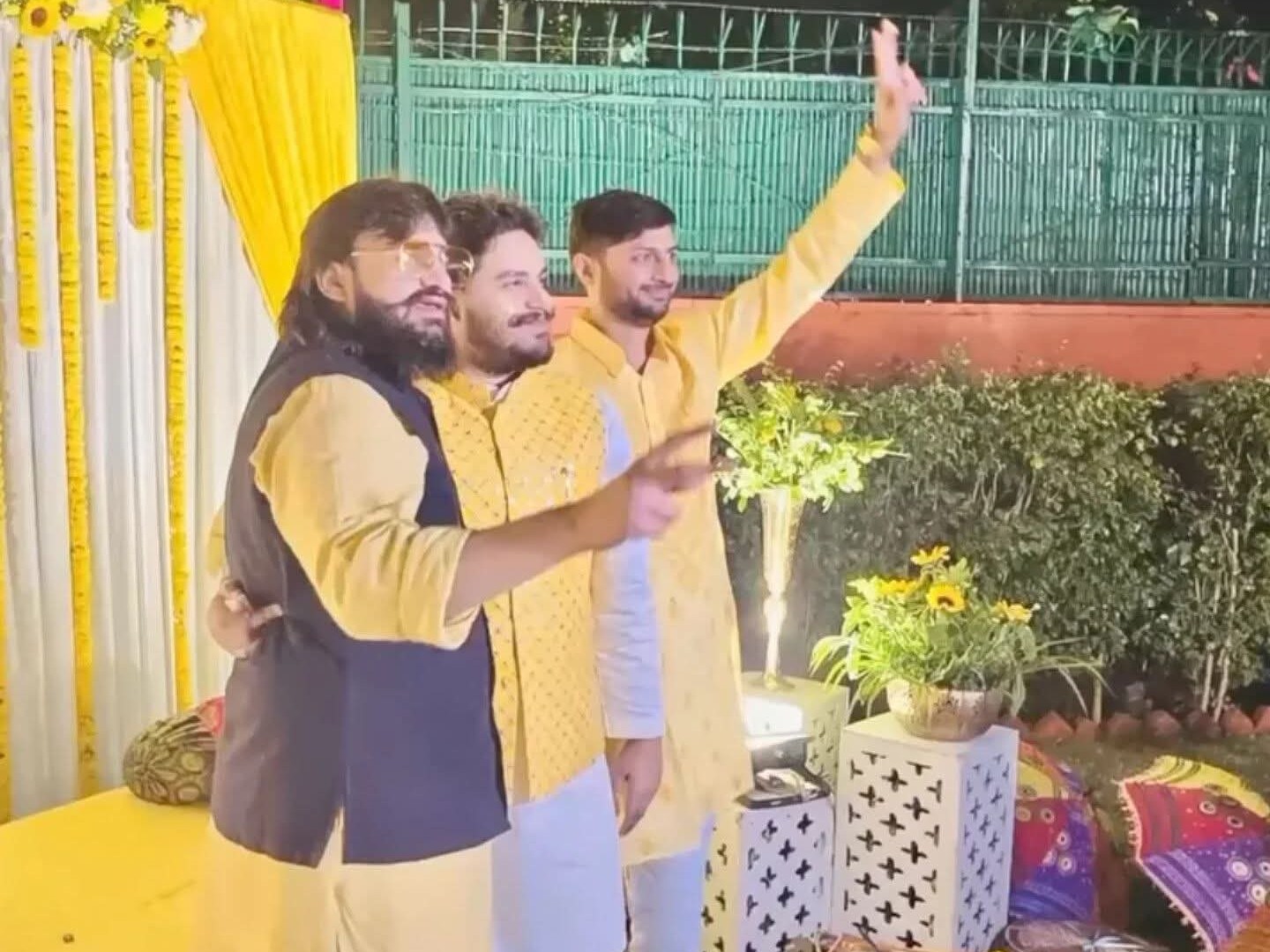 Mukhtar Ansari's son got married in Delhi Husband gets emotional seeing wife’s father’s photo ...